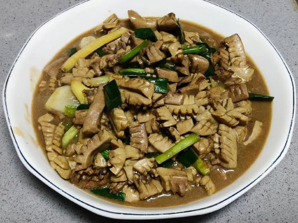 猪腰怎么炒好吃又嫩_猪腰去腥嫩滑的秘诀-第1张图片-山城妙识 猪腰怎么炒好吃又嫩_猪腰去腥嫩滑的秘诀-第1张图片-山城妙识