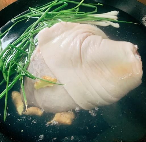 怎样卤肘子又香又好吃_卤肘子怎么入味不腥-第3张图片-山城妙识