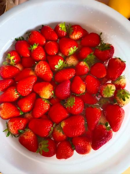 草莓酱配什么好吃_草莓酱吃法大全-第1张图片-山城妙识 草莓酱配什么好吃_草莓酱吃法大全-第1张图片-山城妙识