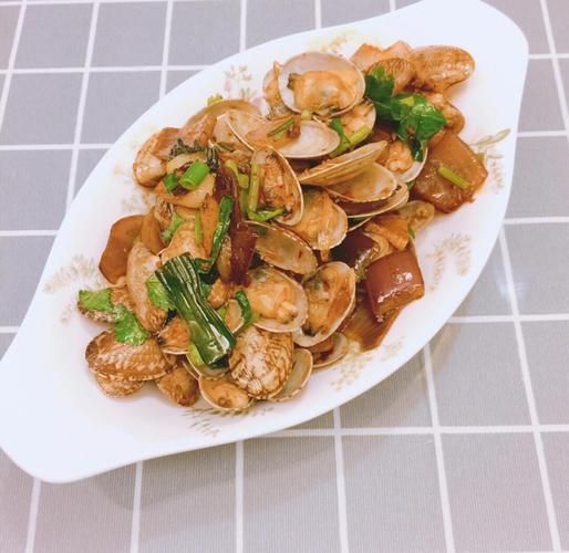 爆炒蛤蜊怎么做_爆炒蛤蜊要不要焯水-第3张图片-山城妙识