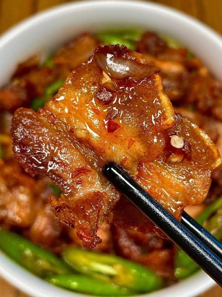 辣子肉怎么炒_辣子肉先炒辣椒还是先炒肉-第2张图片-山城妙识