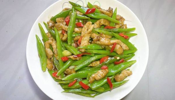 肉丝炒刀豆怎么做_刀豆炒前焯水还是不焯水-第2张图片-山城妙识 肉丝炒刀豆怎么做_刀豆炒前焯水还是不焯水-第2张图片-山城妙识