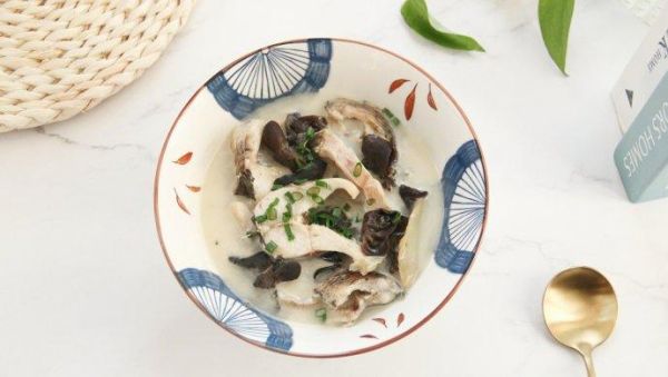 黑鱼木耳怎么做好吃_黑鱼木耳汤的做法窍门-第1张图片-山城妙识