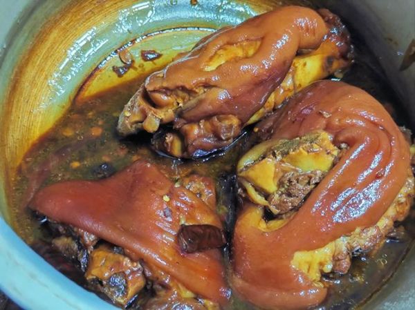 酱香猪蹄怎么做_酱香猪蹄热量高吗-第3张图片-山城妙识