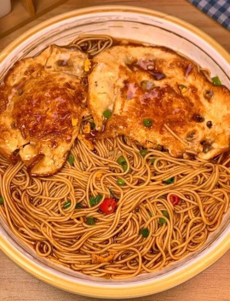 荷包蛋面条怎么煮_荷包蛋面条做法步骤图-第2张图片-山城妙识