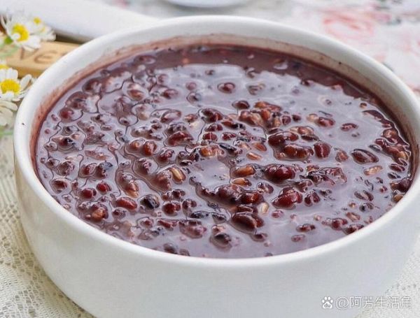 红豆黑米粥的功效与作用_红豆黑米粥怎么煮才粘稠-第1张图片-山城妙识 红豆黑米粥的功效与作用_红豆黑米粥怎么煮才粘稠-第1张图片-山城妙识