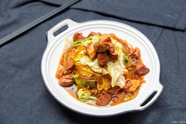 白菜牛肉粉丝怎么做_白菜牛肉粉丝汤的家常做法-第1张图片-山城妙识