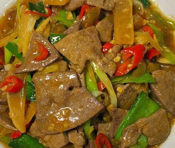 泡椒猪肝怎么炒好吃又嫩_泡椒猪肝嫩滑不腥的秘诀-第1张图片-山城妙识