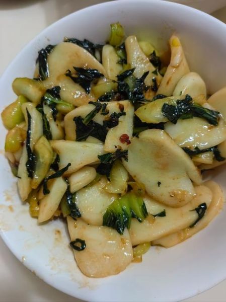 青菜炒年糕怎么炒不粘锅_青菜炒年糕用什么青菜-第2张图片-山城妙识