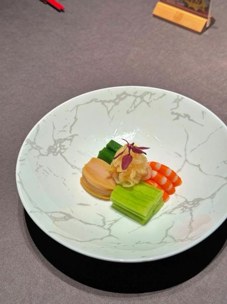 冷菜摆盘技巧_冷菜怎么摆盘好看-第2张图片-山城妙识 冷菜摆盘技巧_冷菜怎么摆盘好看-第2张图片-山城妙识