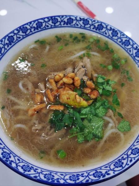 汤粉摆摊卖早餐赚钱吗_汤粉摆摊卖早餐需要准备什么-第1张图片-山城妙识