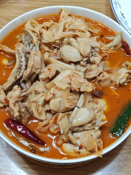 香辣牛蛙火锅怎么做_牛蛙火锅底料怎么调-第3张图片-山城妙识