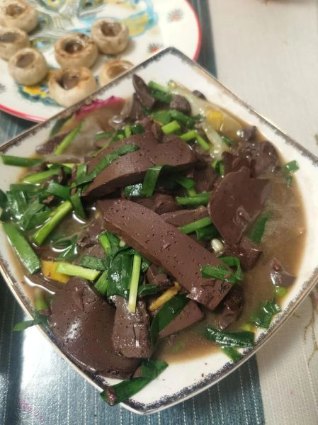 羊血怎么做好吃_羊血的做法大全家常菜-第3张图片-山城妙识