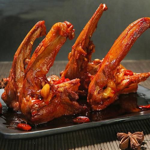 卤鸭锁骨怎么做_卤鸭锁骨热量高吗-第1张图片-山城妙识 卤鸭锁骨怎么做_卤鸭锁骨热量高吗-第1张图片-山城妙识