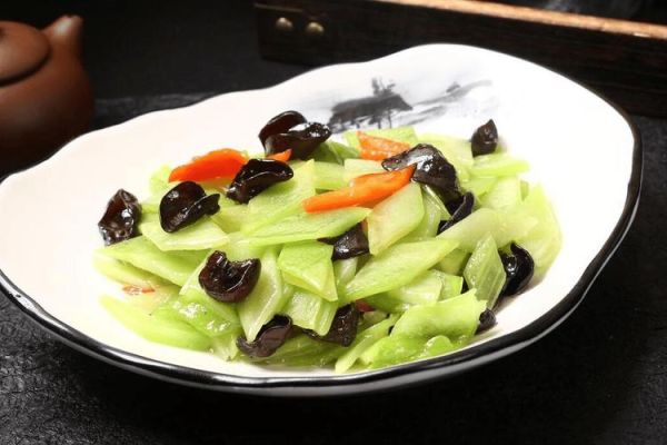 炒木耳炸锅怎么办_木耳下锅油爆怎么解决-第3张图片-山城妙识