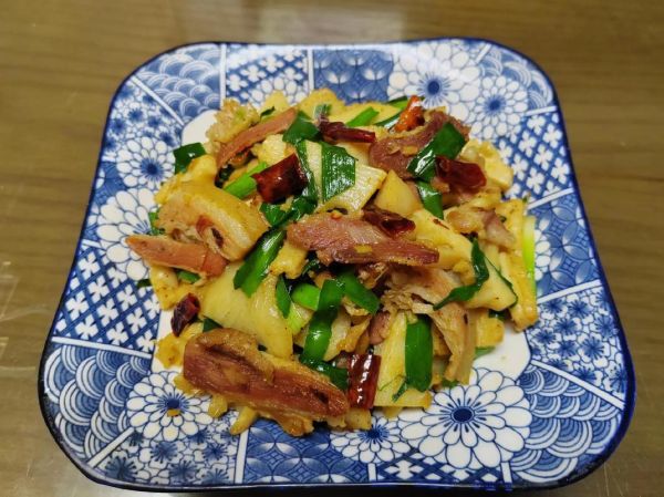 咸肉炒什么菜好吃窍门_咸肉炒菜的搭配技巧-第1张图片-山城妙识 咸肉炒什么菜好吃窍门_咸肉炒菜的搭配技巧-第1张图片-山城妙识