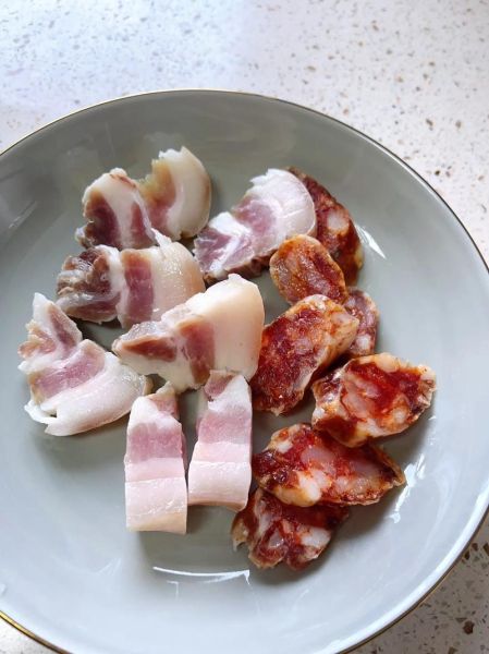 咸肉炒什么菜好吃窍门_咸肉炒菜的搭配技巧-第3张图片-山城妙识 咸肉炒什么菜好吃窍门_咸肉炒菜的搭配技巧-第3张图片-山城妙识