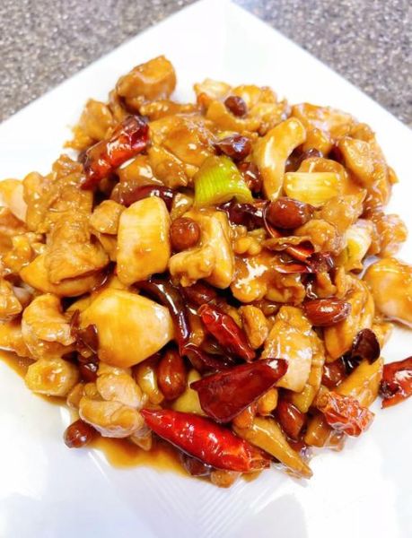 宫保鸡丁配菜需要什么_怎么搭配才正宗-第2张图片-山城妙识