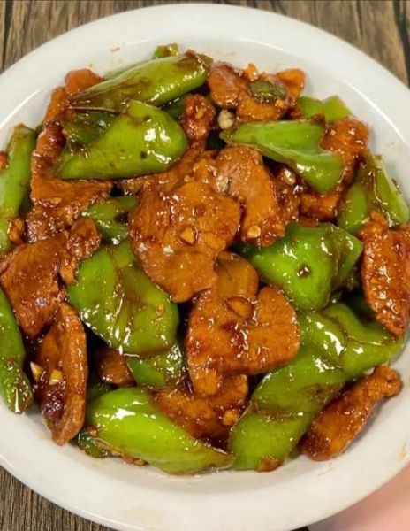 辣椒炒肉怎么做肉嫩好吃_肉嫩秘诀-第2张图片-山城妙识