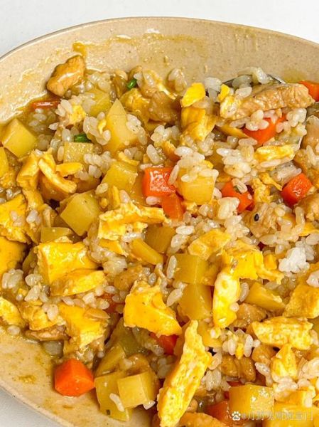 咖喱鸡丁盖饭怎么做_咖喱鸡丁盖饭热量高吗-第2张图片-山城妙识