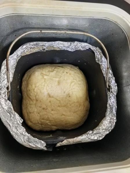 家庭面包机做面包的详细步骤_面包机做面包需要多长时间-第1张图片-山城妙识