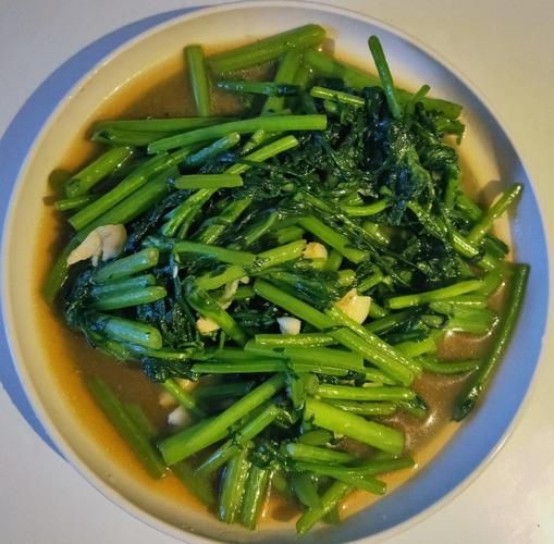 蒜蓉茼蒿怎么做_蒜蓉茼蒿焯水吗-第3张图片-山城妙识