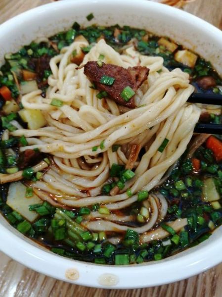 手擀面怎么做_手擀面为什么劲道-第2张图片-山城妙识 手擀面怎么做_手擀面为什么劲道-第2张图片-山城妙识