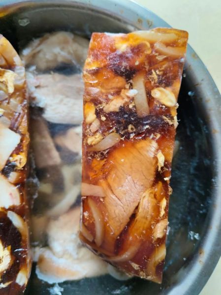 水晶肘子怎么做_皮冻水晶肘子做法-第1张图片-山城妙识