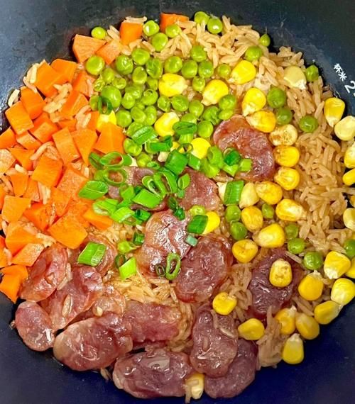 电饭煲焖饭怎么做_电饭煲焖饭需要多久-第1张图片-山城妙识