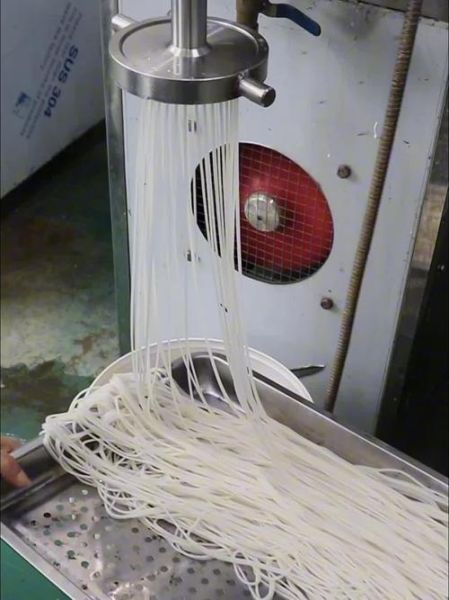 米线机多少钱一台_家用小型米线机哪种好-第2张图片-山城妙识