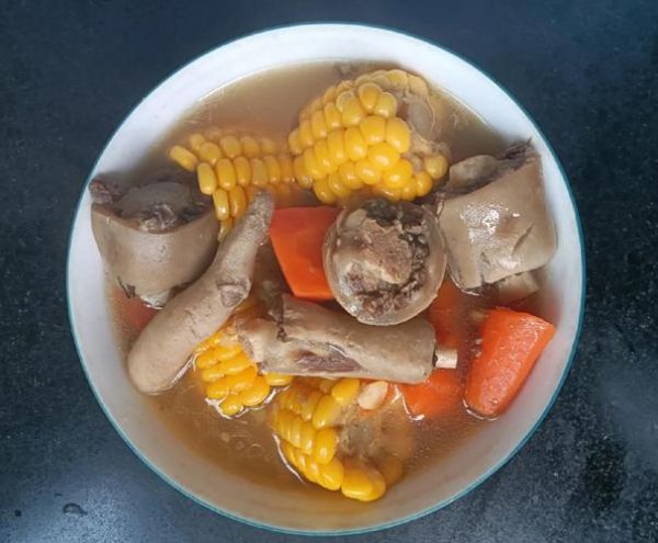 萝卜牛尾汤怎么做_牛尾汤去腥技巧-第3张图片-山城妙识 萝卜牛尾汤怎么做_牛尾汤去腥技巧-第3张图片-山城妙识