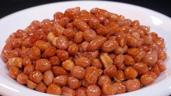 炒花生米怎么炒才酥脆_炒花生米用什么油更香-第3张图片-山城妙识 炒花生米怎么炒才酥脆_炒花生米用什么油更香-第3张图片-山城妙识