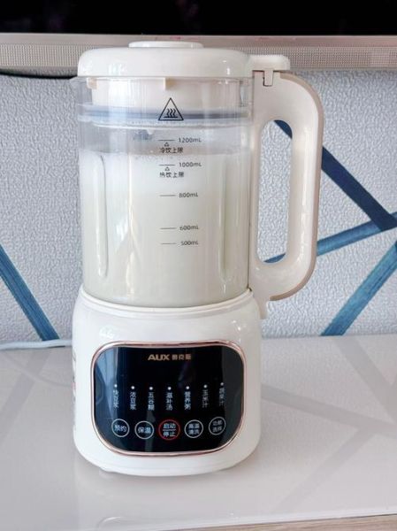 豆浆机打果汁需要加水吗_加水比例是多少-第1张图片-山城妙识