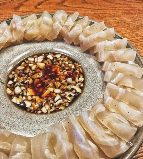 猪皮冻子怎么熬_猪皮冻子熬多久才Q弹-第1张图片-山城妙识