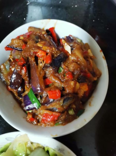 茄子辣椒炒肉怎么做_茄子辣椒炒肉的家常做法-第2张图片-山城妙识