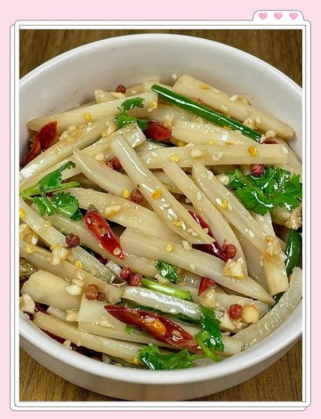 凉拌藕丝怎么做_藕丝焯水几分钟才脆-第1张图片-山城妙识 凉拌藕丝怎么做_藕丝焯水几分钟才脆-第1张图片-山城妙识