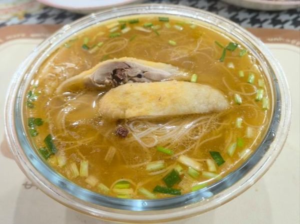 鸡汤面的鸡汤怎么熬制_家庭版高汤秘诀-第2张图片-山城妙识 鸡汤面的鸡汤怎么熬制_家庭版高汤秘诀-第2张图片-山城妙识