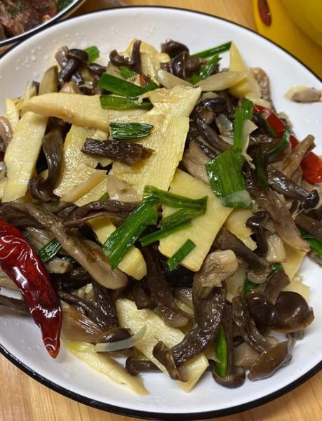 香菇怎么做好吃_干香菇泡多久才软-第2张图片-山城妙识