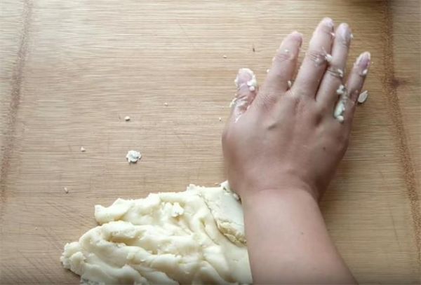 用烤箱做烧饼怎么做_烤箱烤烧饼温度时间-第1张图片-山城妙识 用烤箱做烧饼怎么做_烤箱烤烧饼温度时间-第1张图片-山城妙识