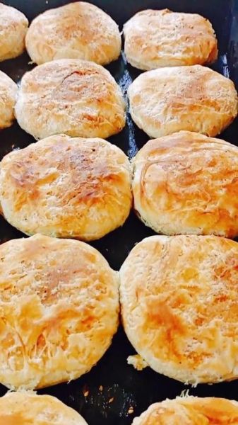 用烤箱做烧饼怎么做_烤箱烤烧饼温度时间-第3张图片-山城妙识 用烤箱做烧饼怎么做_烤箱烤烧饼温度时间-第3张图片-山城妙识