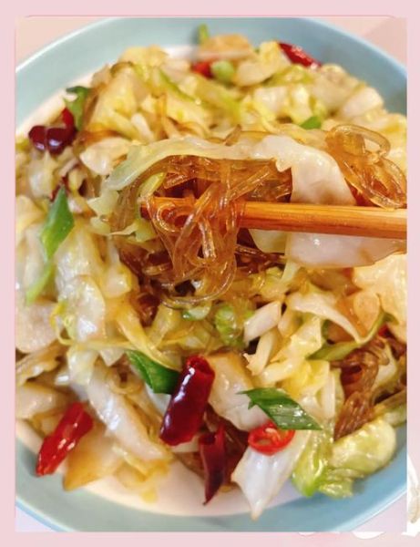 酸包菜炒粉丝怎么做_酸包菜炒粉丝的家常做法-第1张图片-山城妙识