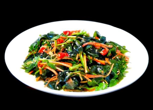 裙带菜凉拌需要焯水吗_裙带菜凉拌焯水多久-第3张图片-山城妙识