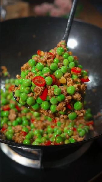 青豆炒肉青豆要焯水不_青豆焯水好处-第3张图片-山城妙识