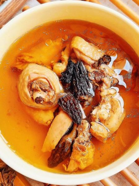 秋冬喝什么汤比较滋补_适合全家人的养生汤-第1张图片-山城妙识