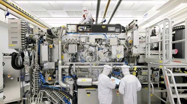 荷兰光刻机为什么不卖给中国_中国芯片制造瓶颈-第1张图片-山城妙识