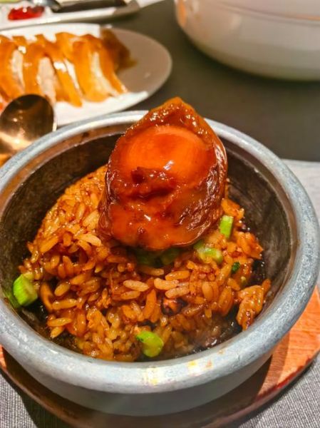 红烧鲍鱼饭怎么做_鲍鱼饭家常做法步骤-第1张图片-山城妙识