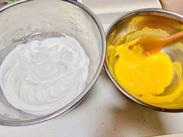 如何制作松软蛋糕_蛋糕配方比例是多少-第3张图片-山城妙识