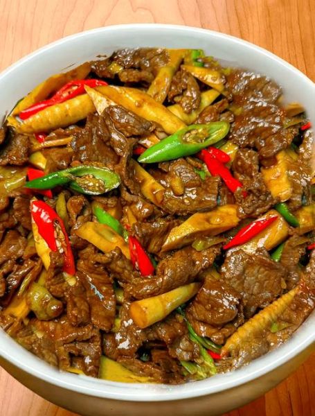 笋子烧牛肉川味做法_笋子烧牛肉怎么做好吃-第3张图片-山城妙识