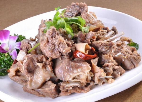 羊肉三放三不放什么调料_炖羊肉最忌什么香料-第3张图片-山城妙识