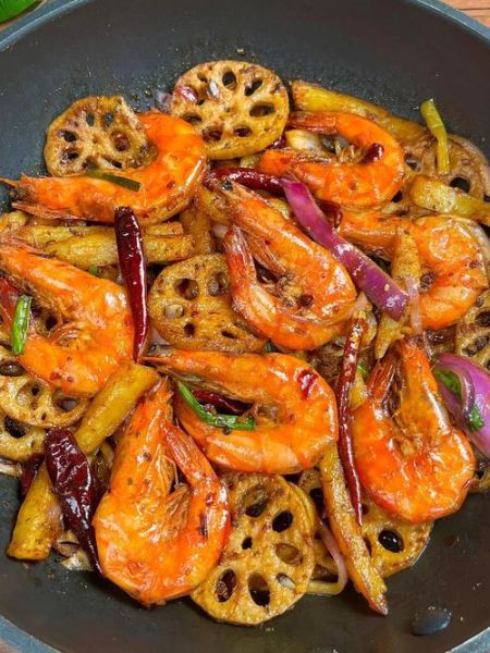 干锅虾的做法_干锅虾配菜怎么选-第2张图片-山城妙识